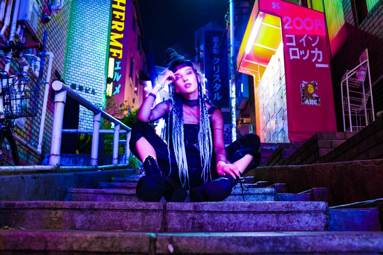 Anna Straker debuts new track 'Ignite Me' - FAULT Magazine